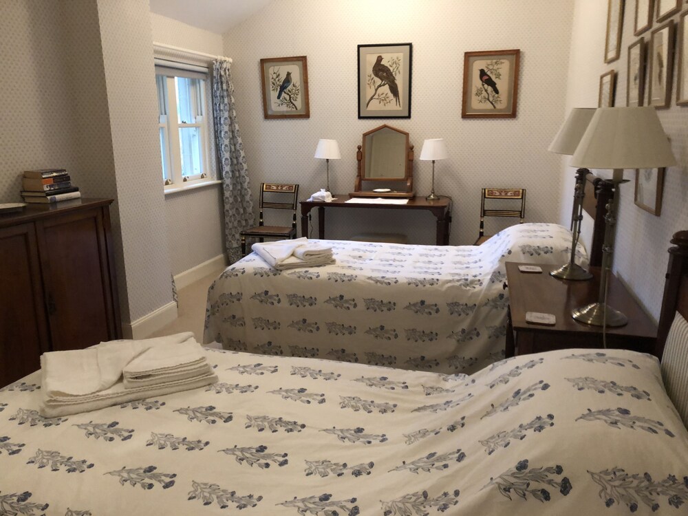 Period house with spacious family rooms and comfortable bedrooms ...