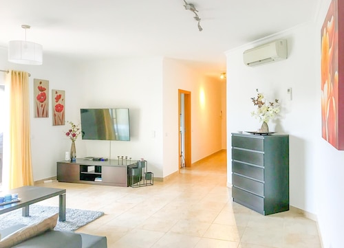 Close To Marina & Beaches - Gym, Jacuzzi And Pools - Lagos