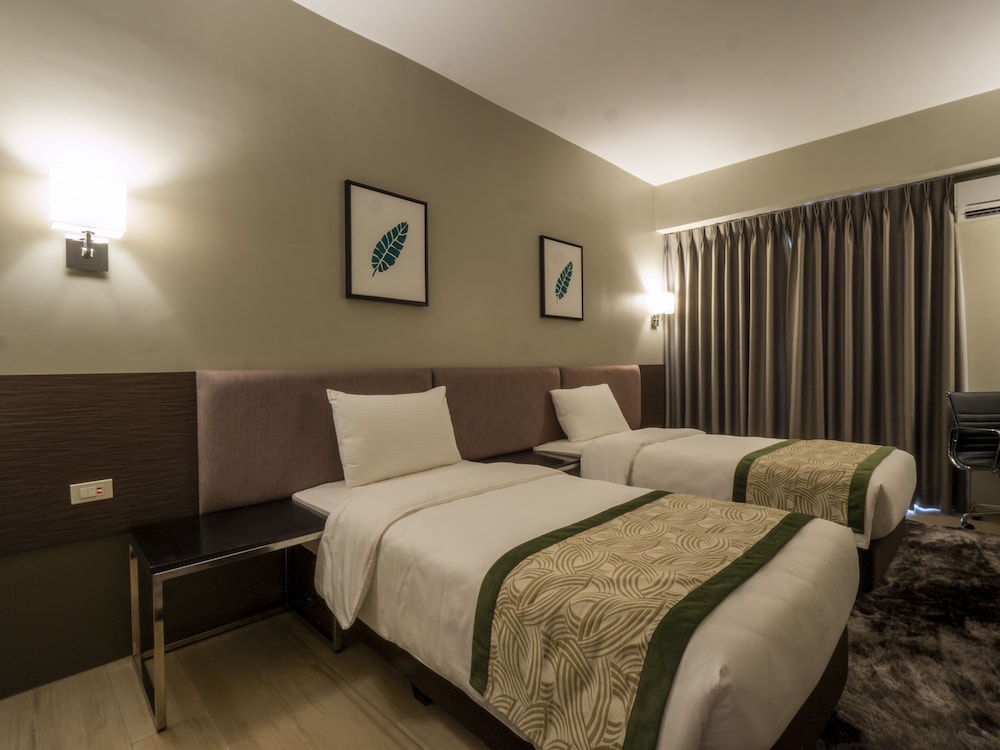 Sequoia Hotel Manila Bay Deals & Reviews (Manila, PHL) | Wotif