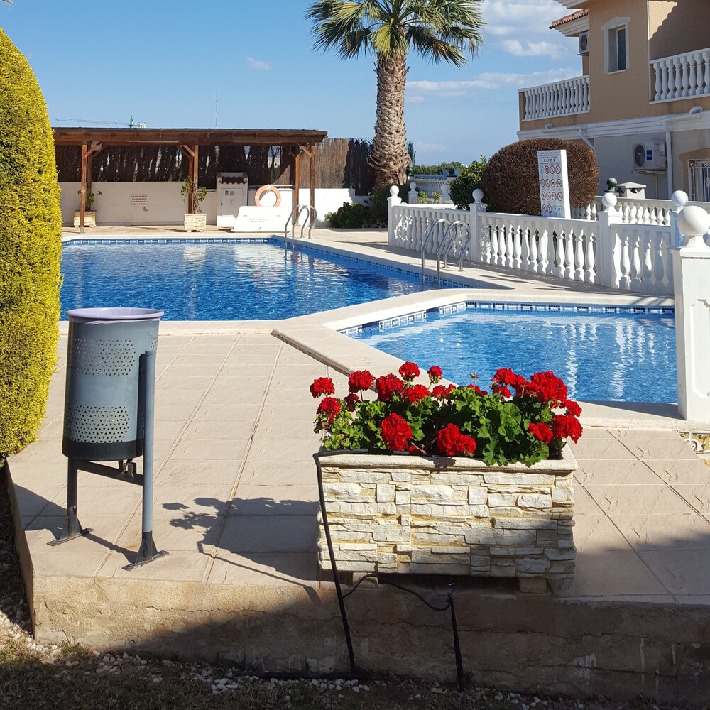Lovely Two Bed Holiday Town House. - Quesada | Vrbo