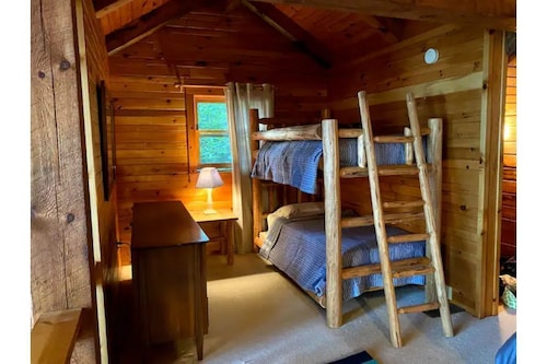 Spacious Lakefront Cabin W/ Mountain & Water Views - Adirondack, NY