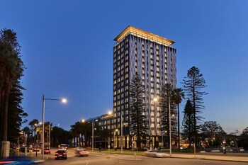 DoubleTree by Hilton Perth Waterfront: AU$216 Deals & Reviews (Perth ...