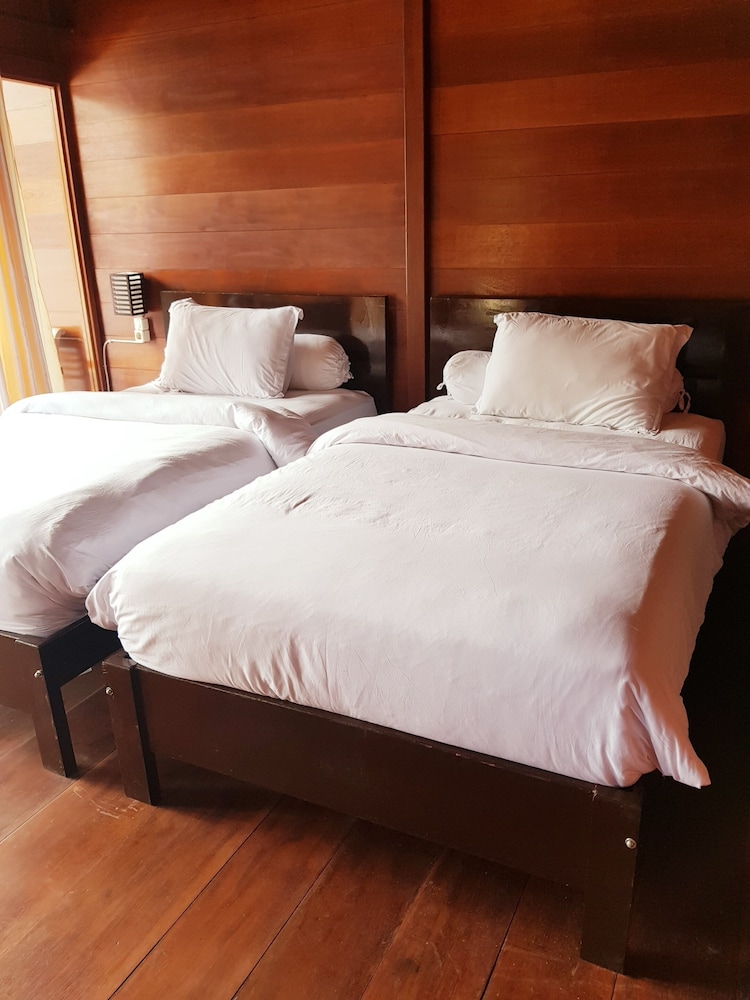 Korpak Villa & Resort Raja Ampat: Deals & Reviews (Waisai, IDN) | Wotif