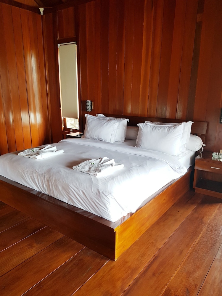 Korpak Villa & Resort Raja Ampat: Deals & Reviews (Waisai, IDN) | Wotif