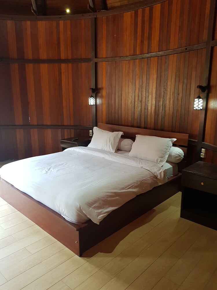 Korpak Villa & Resort Raja Ampat: Deals & Reviews (Waisai, IDN) | Wotif