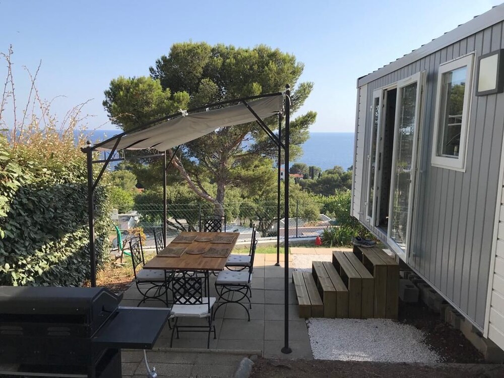 Mobile home with sea and Ile d'Or view in St Raphael - Saint-Raphael | Vrbo