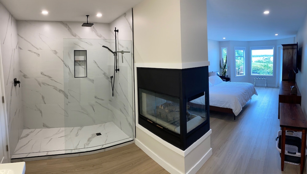 Craig Bay Waterfront Condo Reviews, Deals & Photos 2026 - Vrbo