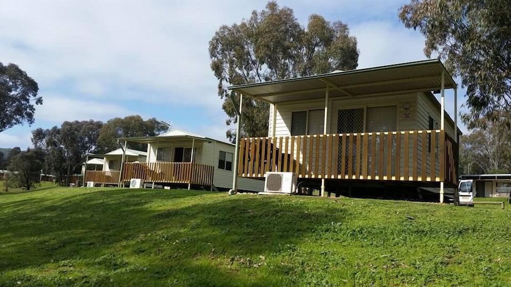 Reflections Grabine Lakeside - Holiday Park: Deals & Reviews (Bigga ...