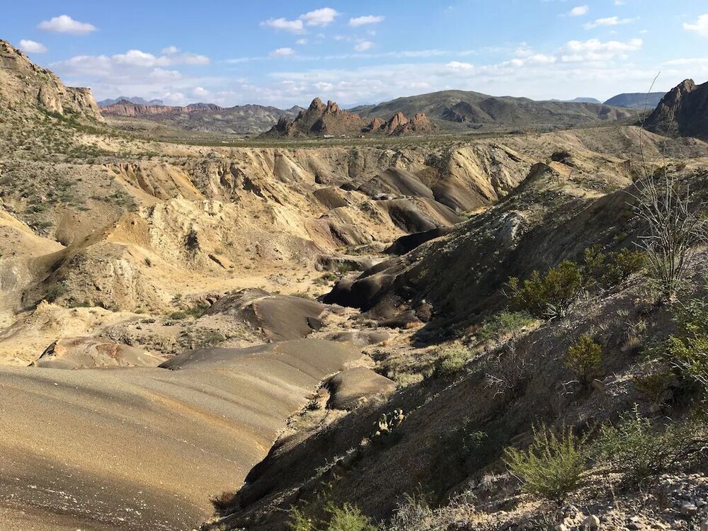 Big Bend Lodging at Ten Bits Ranch | Room #3 (The Gun Shop) in ...