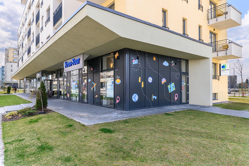Promenada Studios Reviews, Deals & Photos 2026 - vrbo.com