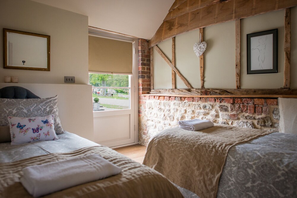 The Old Dairy, Dilton Vale Farm - Westbury | Vrbo