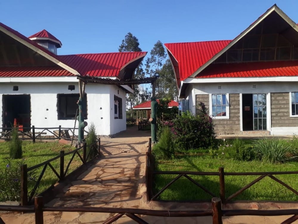 Miami Garden Resort, Matuu: Room Prices & Reviews | Travelocity