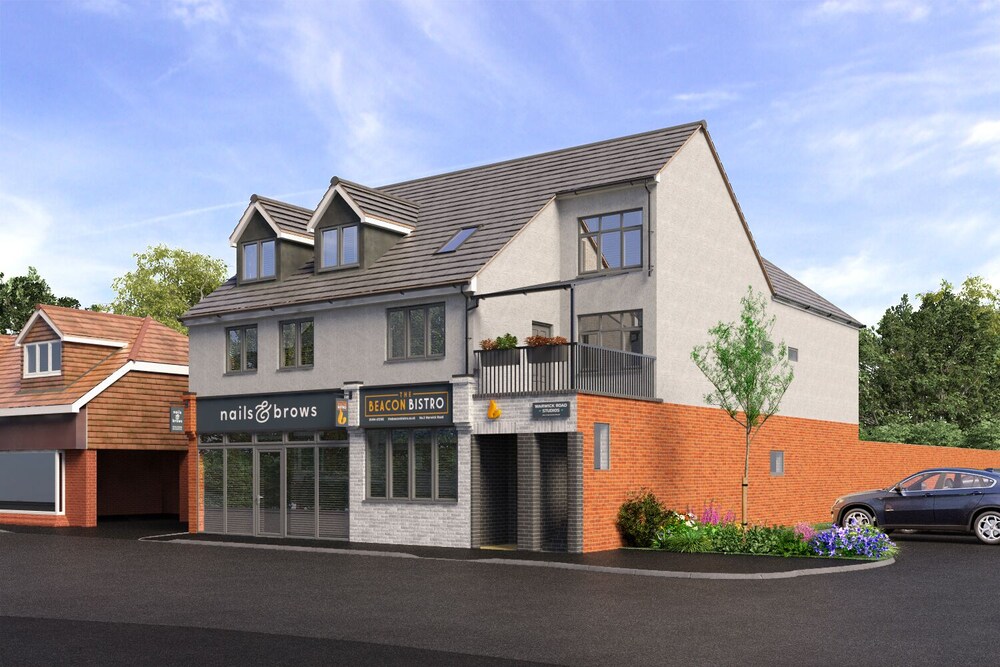 Studio Flat No 4 in Beaconsfield New Town, short walk to train and NFTS ...