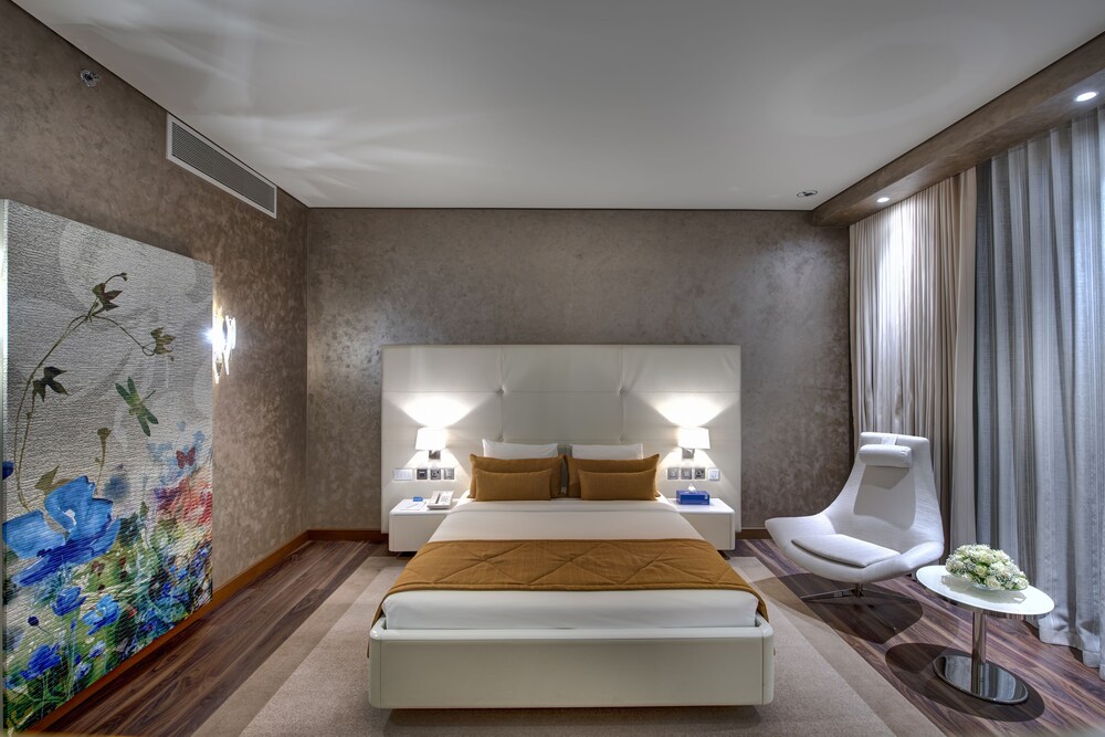 Remal Hotel, Al Ruwais: $63 Room Prices & Reviews | Travelocity