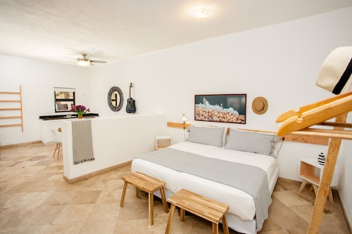7br/8bth Walking Distance To Town! Great Reviews! - Cabo San Lucas