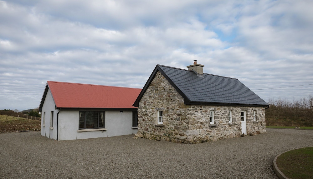 Luxury renovated old Irish cottage - Cong | Vrbo
