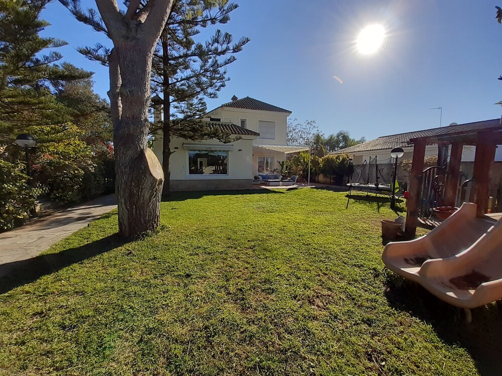 MODERN CHALET WITH POOL NEAR THE BEACH 12 PERSONS - El Puerto de Santa ...