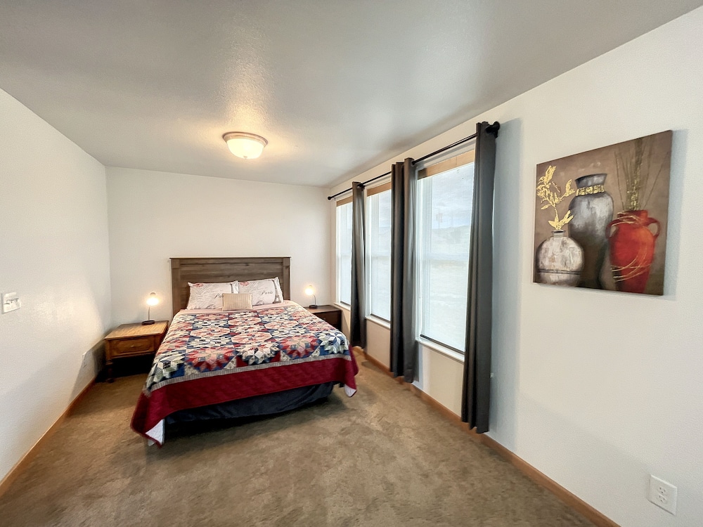 The View at Lake Desmet! - Johnson County | Vrbo