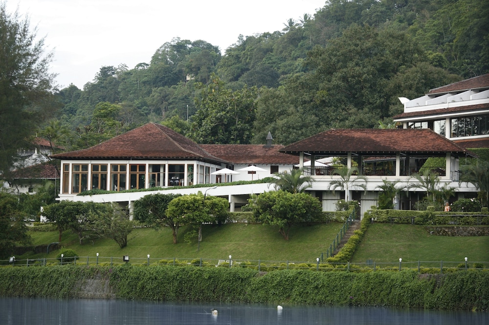 Cinnamon Citadel Kandy, Kandy: $85 Room Prices & Reviews | Travelocity
