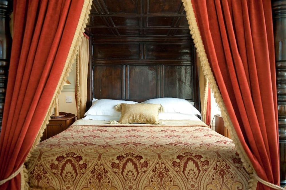 Ravenwood Hall Hotel: Deals & Reviews (Bury St Edmunds, GBR) | Wotif