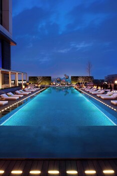 W Taipei, Taipei: $317 Room Prices & Reviews | Travelocity