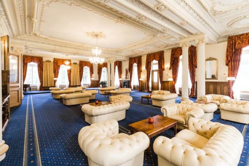 Hotel Reine Victoria, St. Moritz: $413 Room Prices & Reviews | Travelocity