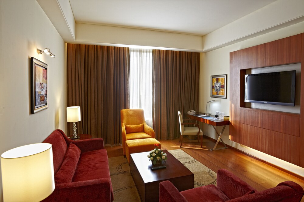 Radisson Blu Hotel Rudrapur: AU$103 Rooms, Reviews & Deals (Rudrapur ...