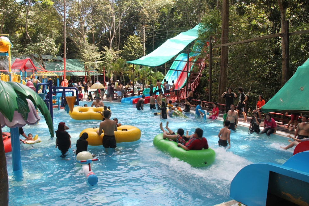 Borneo Tropical Rainforest Resort: AU$105 Deals & Reviews (Miri, MYS ...
