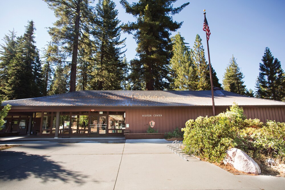 John Muir Lodge in Kings Canyon National Park | Best Rates & Deals on ...