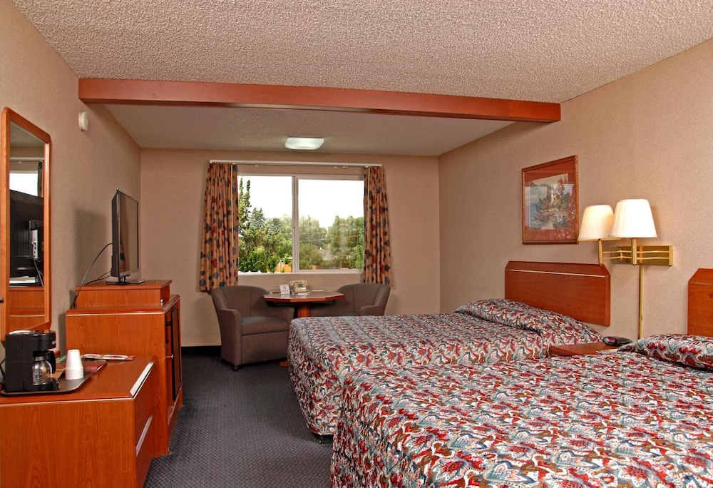 Redmond Inn in Redmond | Best Rates & Deals on Orbitz
