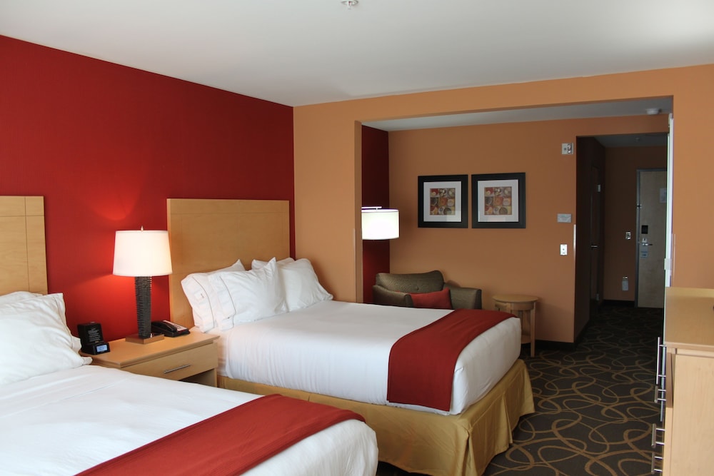 Holiday Inn Express Cortland, an IHG Hotel in Cortland | Best Rates ...