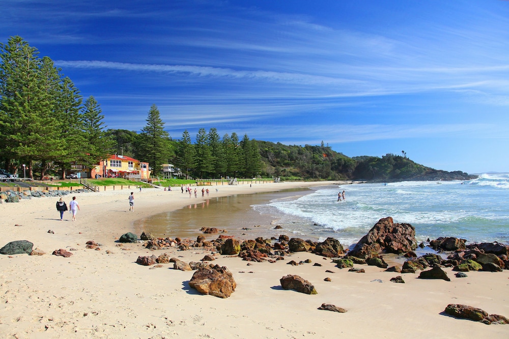 Flynns on Surf Beach Villas: AU$200 Deals & Reviews (Port Macquarie, AUS) | Wotif