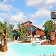 Grand Country Waterpark Resort in Branson, MO | Expedia