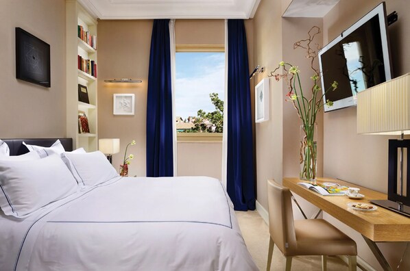 Book The First Roma Arte in Rome | Hotels.com