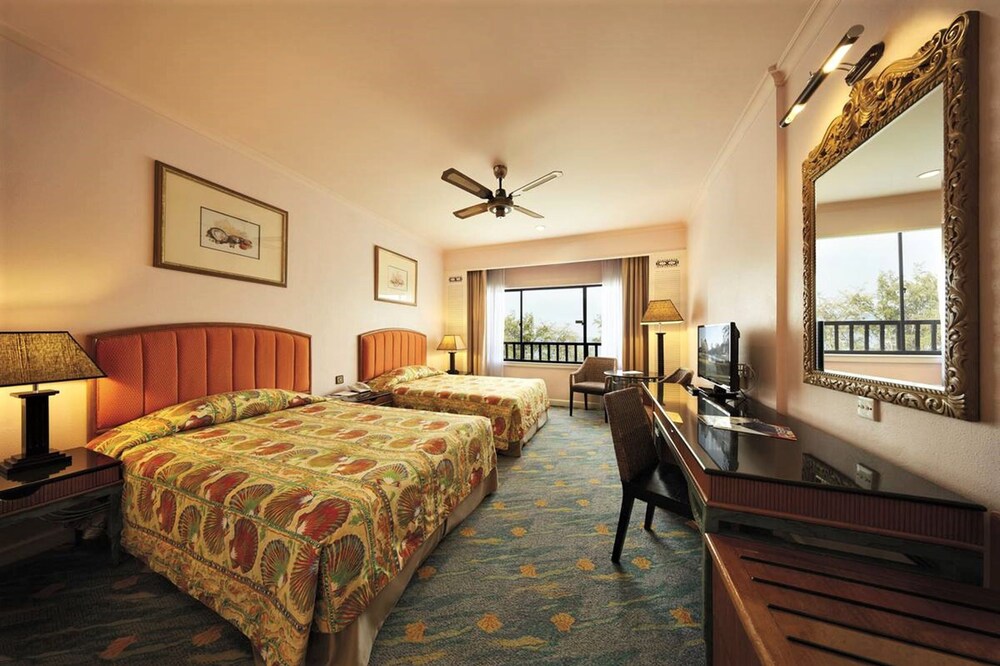 Resorts World Kijal: Rooms, Reviews & Deals (Kijal, MYS) | Wotif