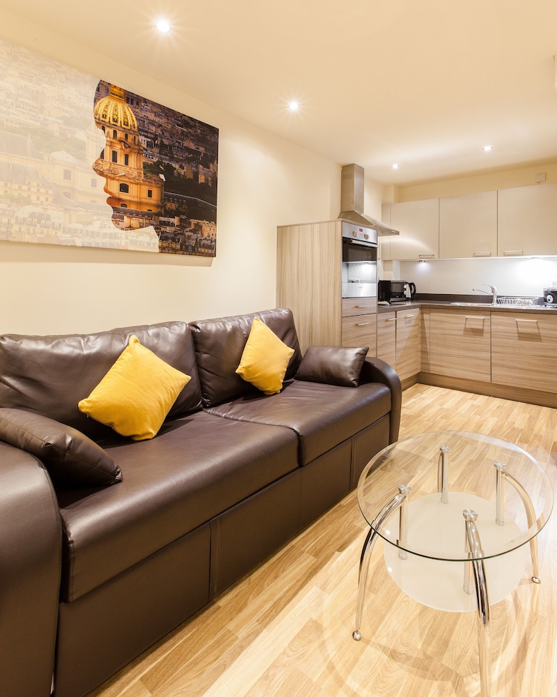 Staycity Aparthotels, Edinburgh, West End: AU$137 Deals & Reviews ...