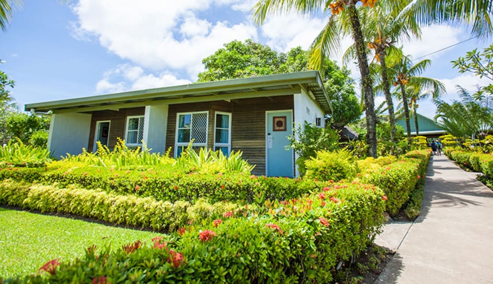 Madang Lodge Hotel in Madang | Best Rates & Deals on Orbitz