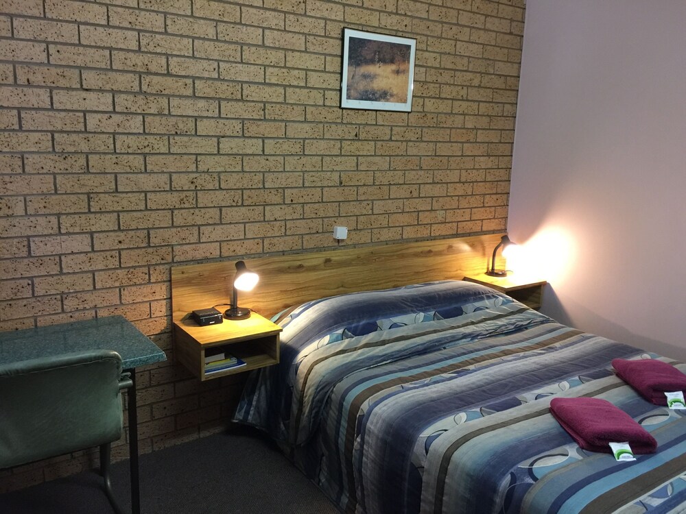 Three Ways Motel: AU$77 Deals & Reviews (Gilgandra, AUS) | Wotif