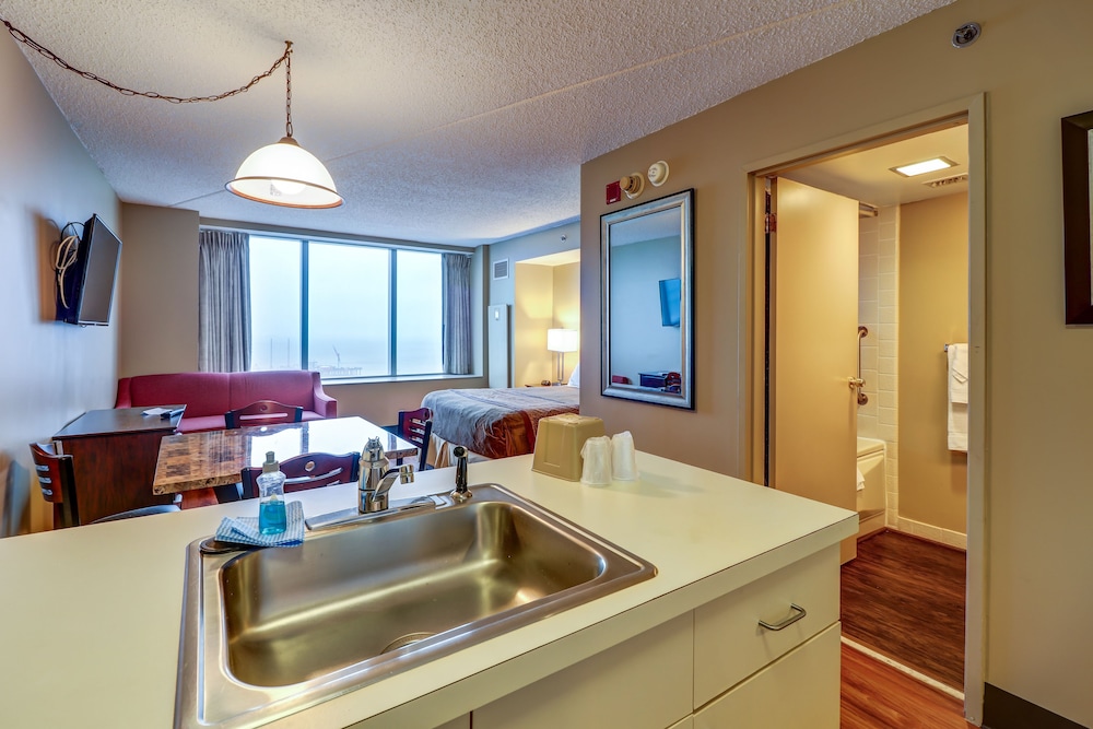 Atlantic Palace Suites - Extra Holidays, Atlantic City: Room Prices ...