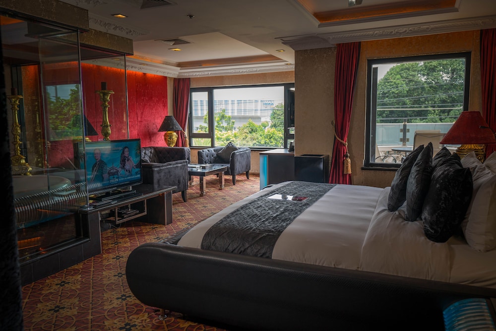 ABC Hotel in Angeles City | Best Rates & Deals on Orbitz