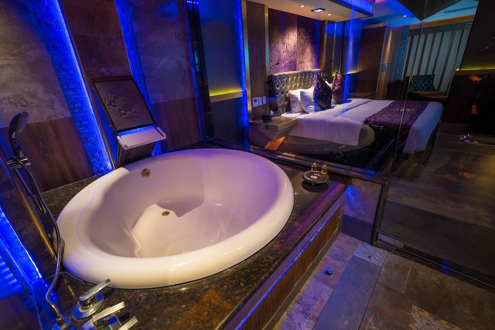 ABC Hotel in Angeles City | Best Rates & Deals on Orbitz