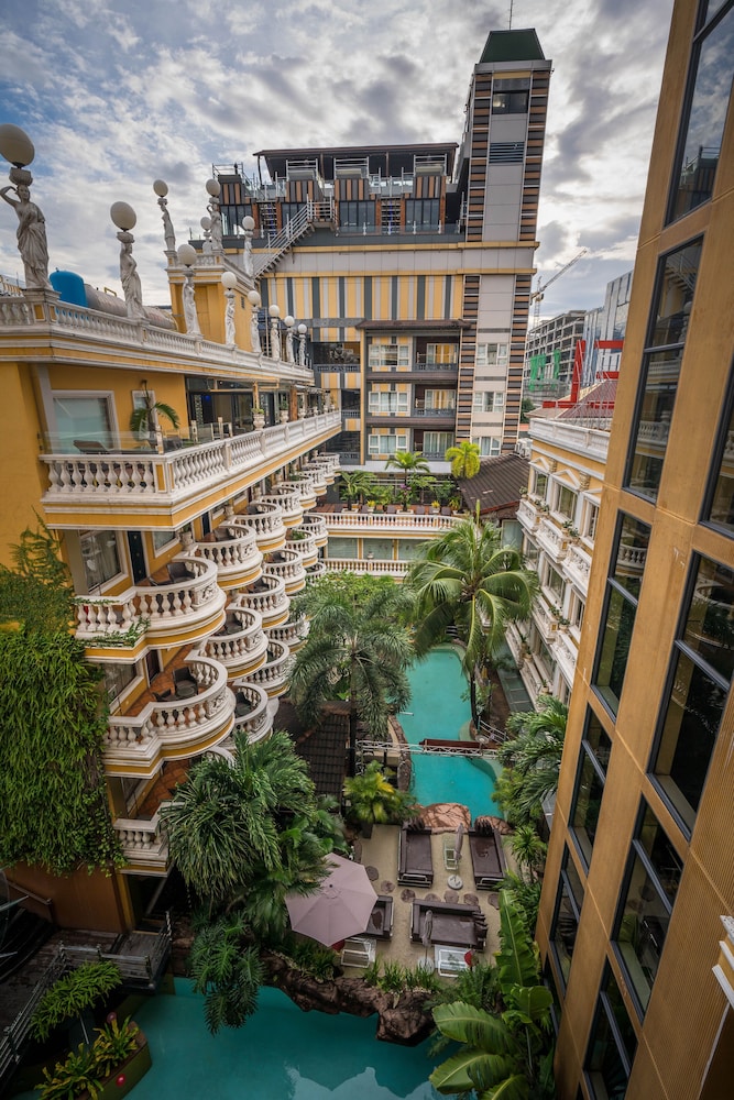 ABC Hotel in Angeles City | Best Rates & Deals on Orbitz