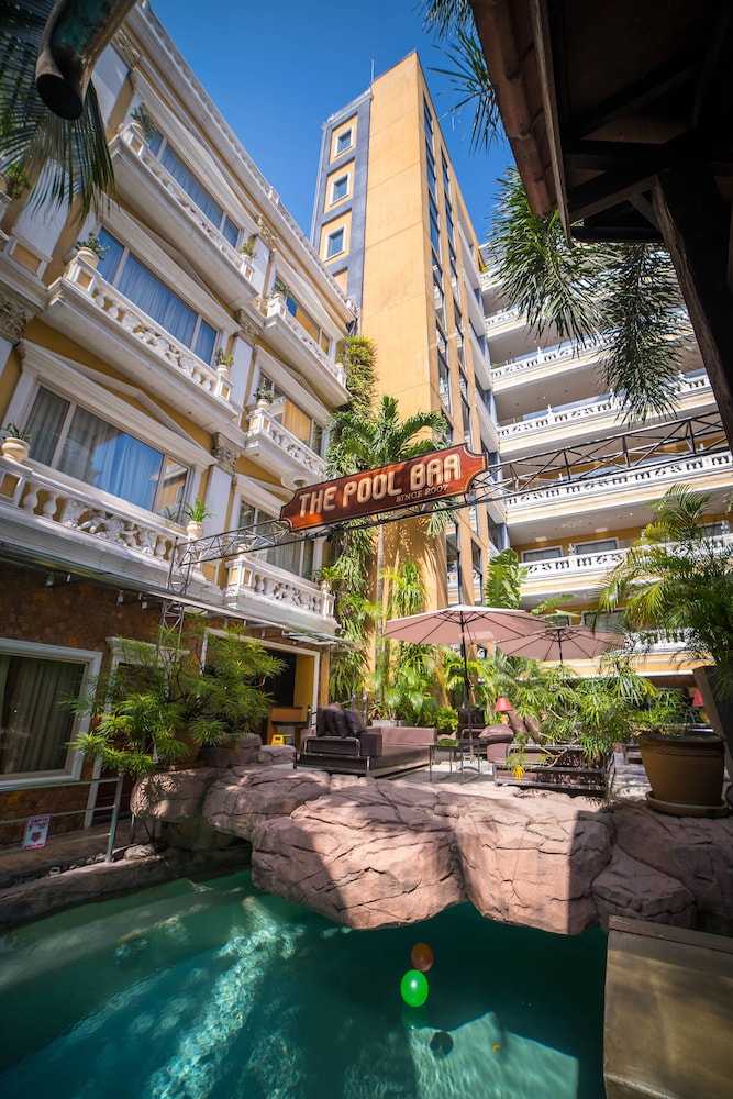 ABC Hotel in Angeles City | Best Rates & Deals on Orbitz