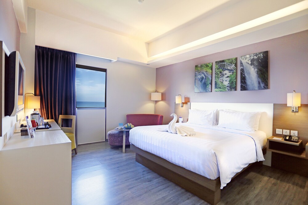 Mercure Padang: AU$65 Deals & Reviews (Padang, IDN) | Wotif