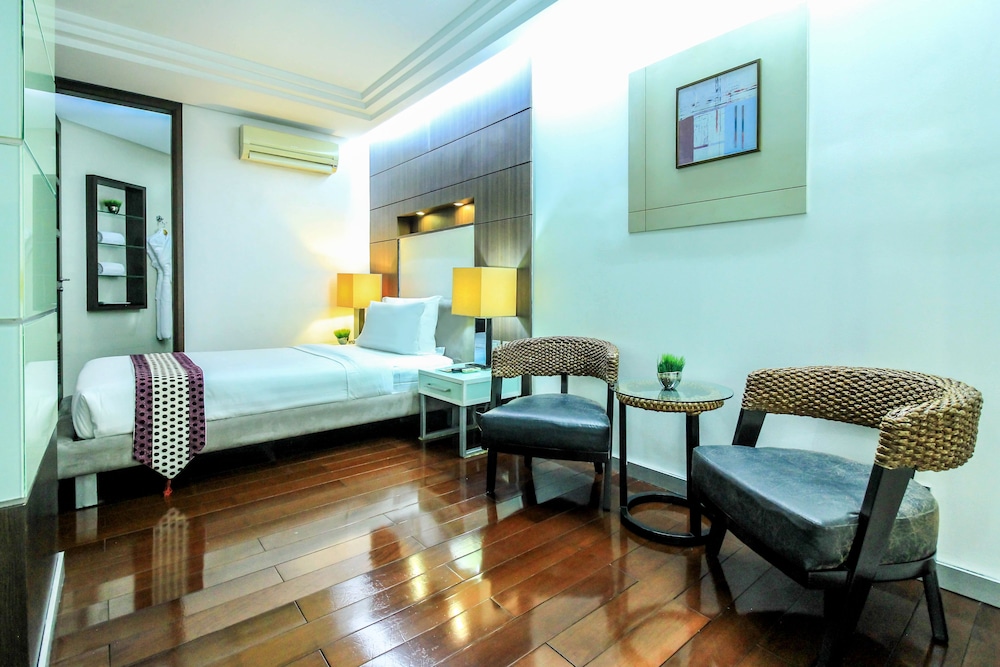 Greenhills Elan Hotel Modern in Manila | Best Rates & Deals on Orbitz