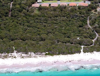 Emu Beach Chalets: AU$202 Deals & Reviews (Albany, AUS) | Wotif