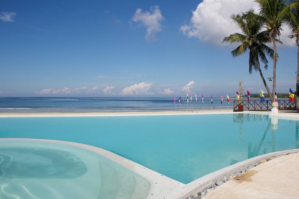 Playa Tropical in Currimao | Best Rates & Deals on Orbitz