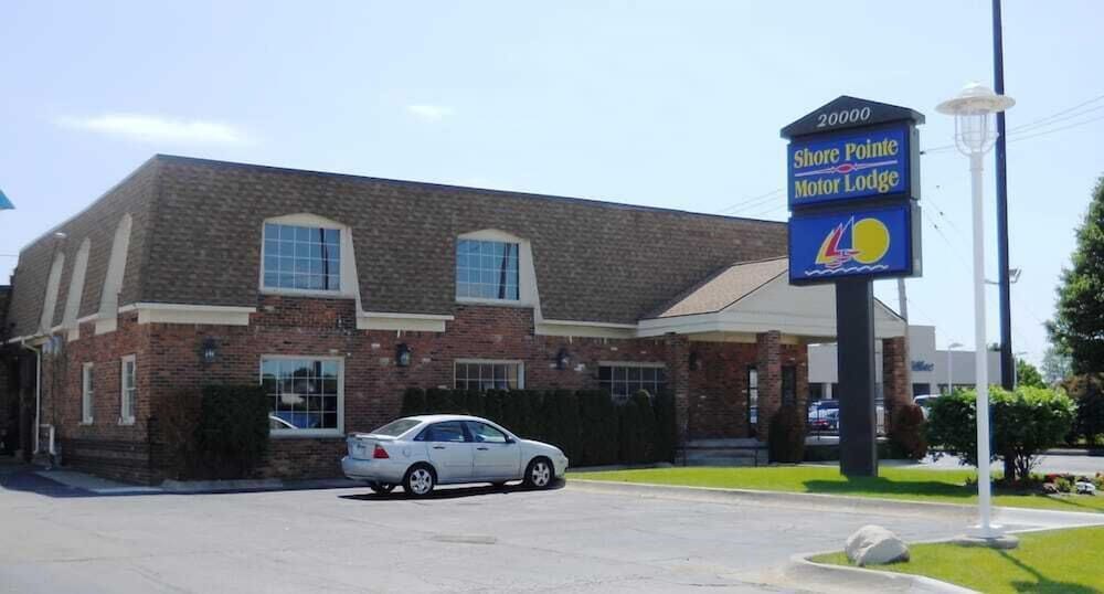 Shore Pointe Motor Lodge of St Clair Shores in Detroit | Best Rates ...