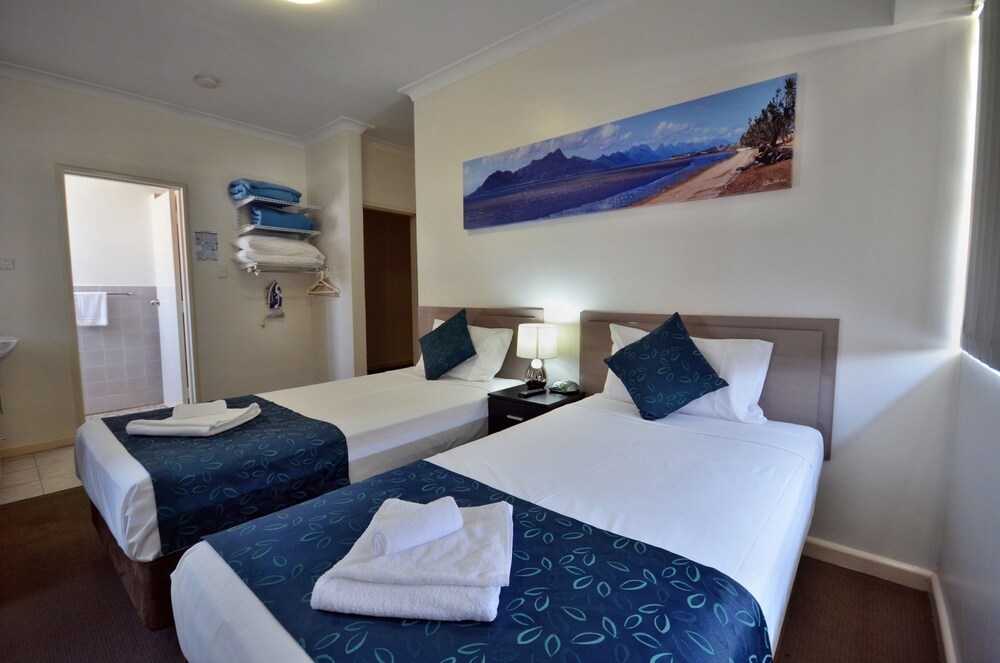 Lees Hotel: AU$93 Deals & Reviews (Ingham, AUS) | Wotif