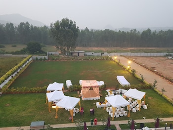 White Mist by Happy Retreats: Deals & Reviews (Bengaluru, IND) | Wotif